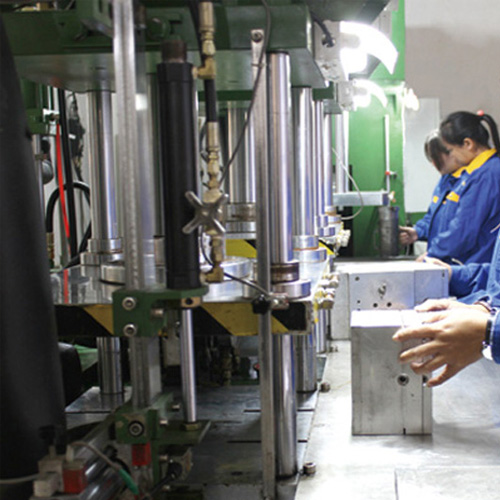 Wax injection machine